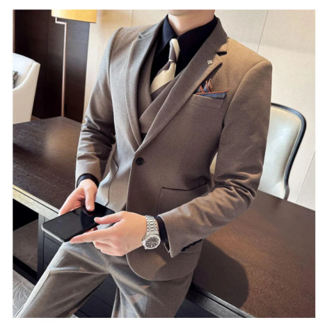 Obleky >>> vybírejte z 2 268 obleků ZDE | Modio.cz